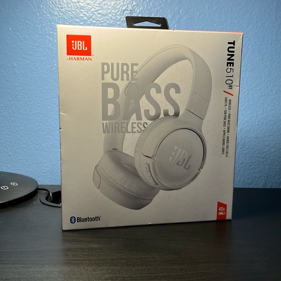 JBL | Headphones | Jbl Tune 5bt Colors Blue White | Poshmark